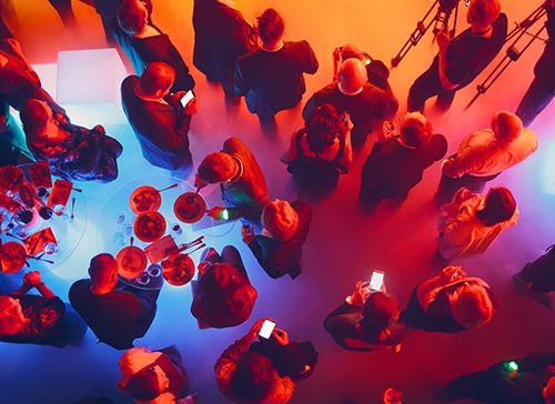 Poufs and Contemporary Design: Redefining Spaces for Memorable Events - Smacrent